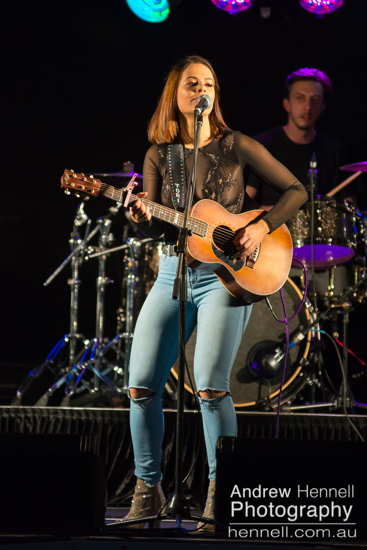 Tori Darke at the Mount Hunter Country Music Muster 2017 – AndrooPhotog
