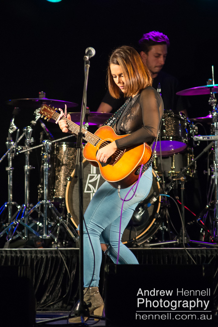 Tori Darke at the Mount Hunter Country Music Muster 2017 – AndrooPhotog